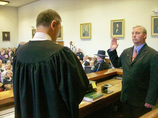 Sheriff Thomas Bowler takes office